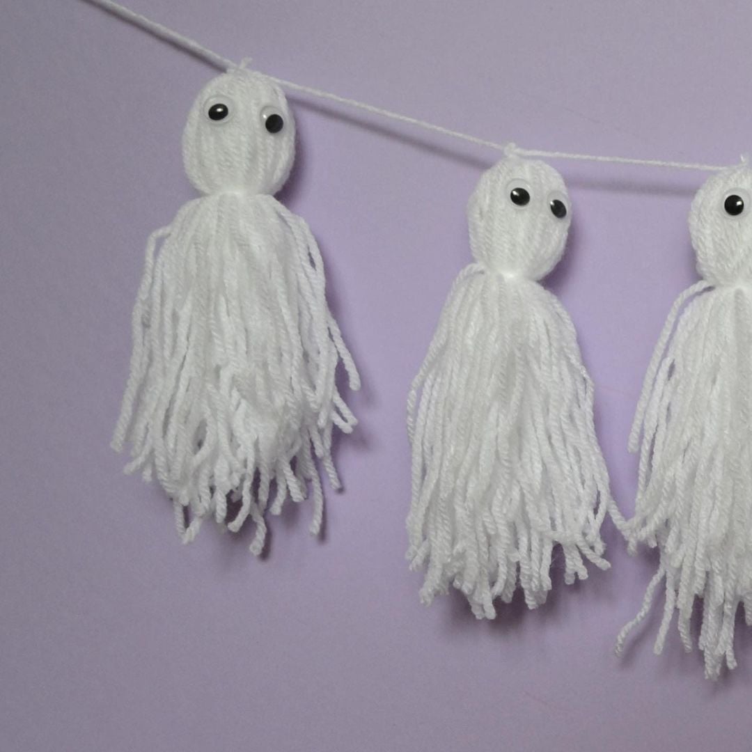 22 Fun and Easy DIY Halloween Crafts to Try This Year