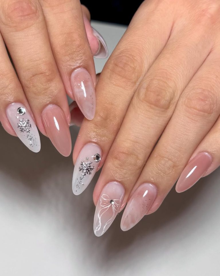 20 Winter Nails to Sparkle This Season: Your Ultimate Guide
