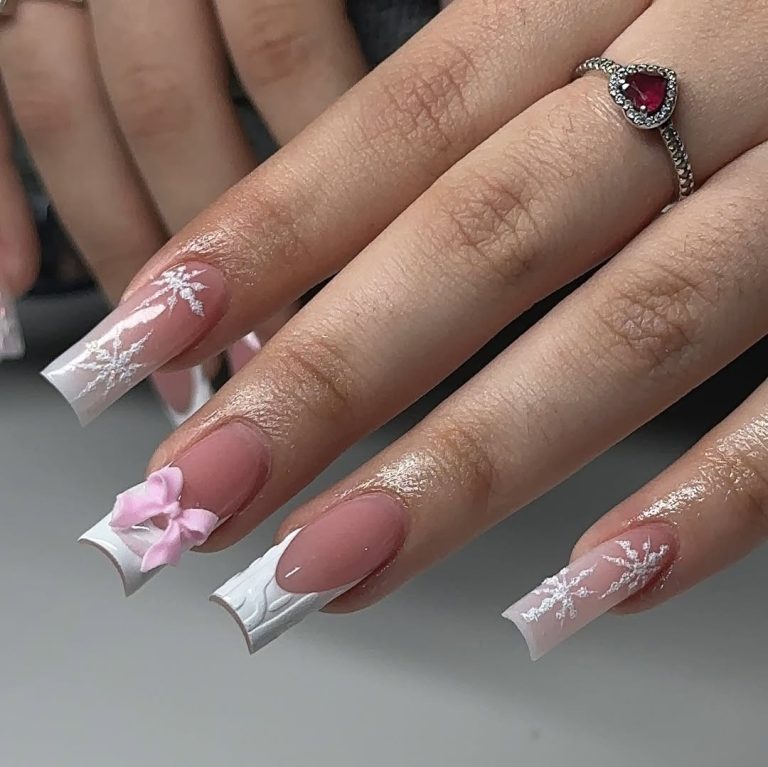 20 Winter Nails to Sparkle This Season: Your Ultimate Guide